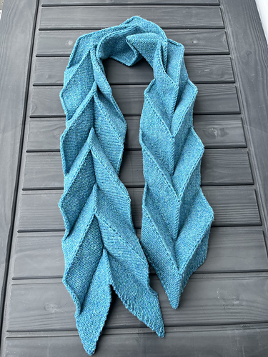 Ravelry: YABANE scarf pattern by Olga Buraya-Kefelian