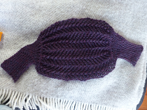 Ravelry: Arrowhead Lace Cowl pattern by Gretchen Tracy