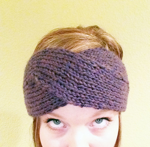 Ravelry: Tordu Bandeau pattern by flowergirlknits designs