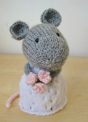 Ravelry: Wedding Mice pattern by Amanda Berry