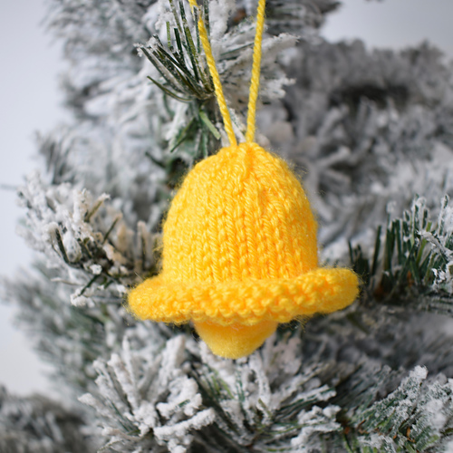 Ravelry: Christmas Bells pattern by Amanda Berry
