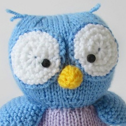 Ravelry: Hoots the Owl pattern by Amanda Berry