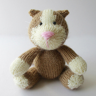Ravelry: Cavendish Cat pattern by Amanda Berry