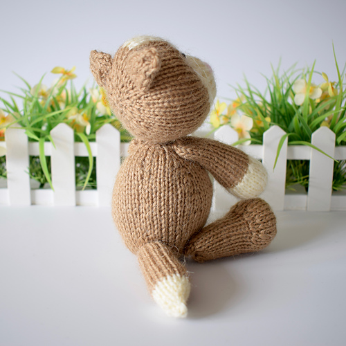 Ravelry: Cavendish Cat pattern by Amanda Berry