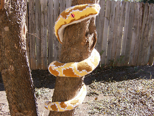 Ravelry: Snaaake! - Albino Burmese Python pattern by Tabitha Rose