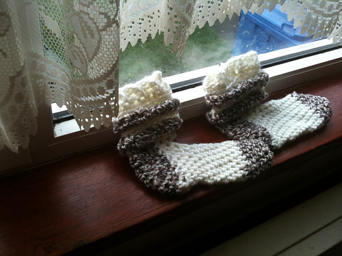 Ravelry: Scrunchy, Slouchy Slipper Socks (crochet) pattern by Lion ...