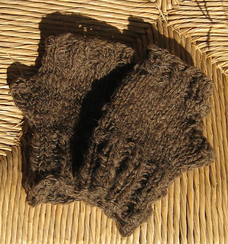 Ravelry: Easy Half Mitten 106 pattern by Michelle Porter
