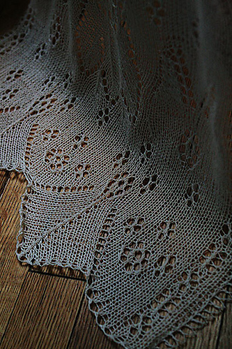 Ravelry: Jacqueline Bouvier Stole pattern by Franklin Habit