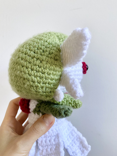 Ravelry: Chibi Gardevoir from Pokemon pattern by Cindy Tran