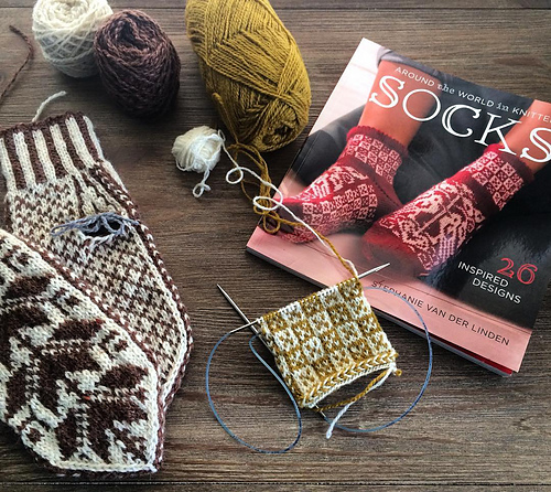 Ravelry: fun9's Birds Mittens