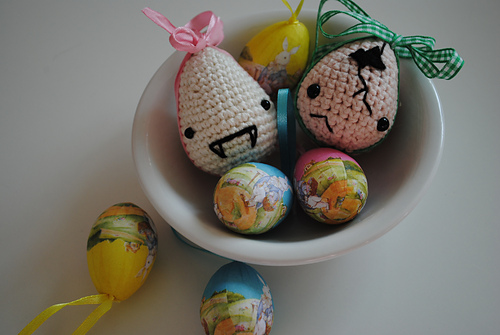 Ravelry: Broken egg (and vampire egg) pattern by Renske de Busschere