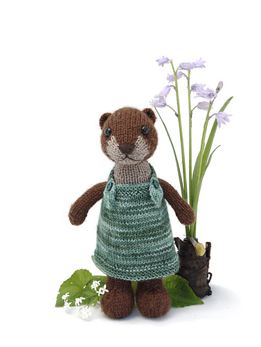 Ravelry: River Otter pattern by Barbara Prime
