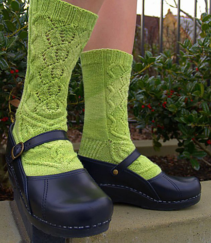 Ravelry: Absinthe pattern by Sara Morris