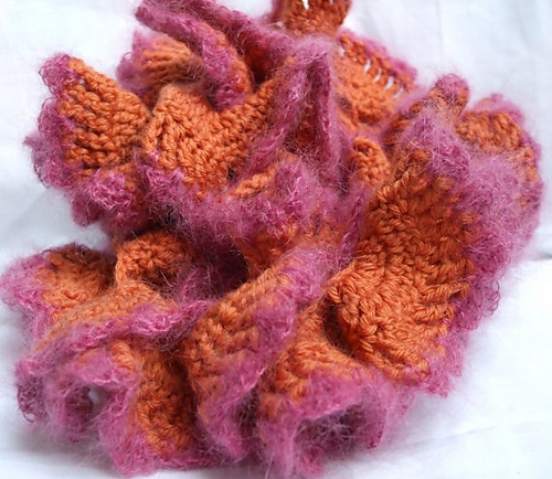 Ravelry: Richly Ruffled Boa pattern by Donna Jones Designs