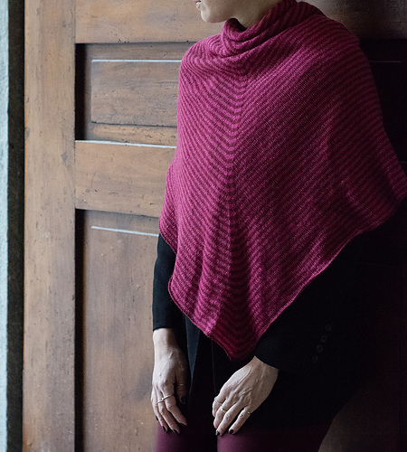 Ravelry: Le Carré pattern by Gabi Fontana