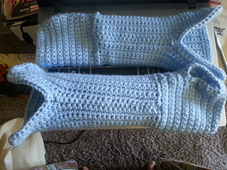Ravelry: gaylefrancis' Nightwing Gauntlets