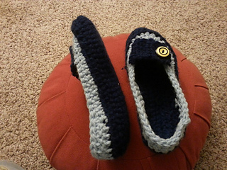 Ravelry: gaylefrancis' Nightwing shoes