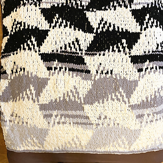 Ravelry: Spiny Fish Tessellation pattern by Geanie Choy