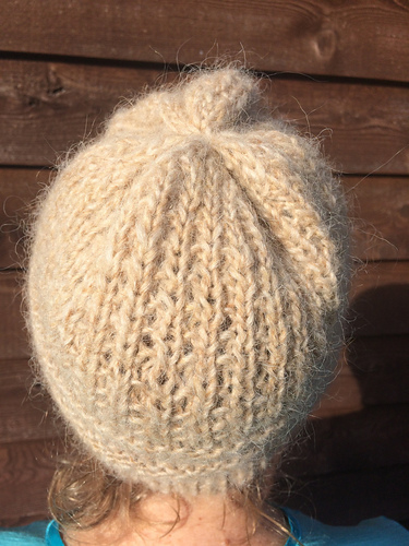 Ravelry: north coast beach hat pattern by Audrey Knippa