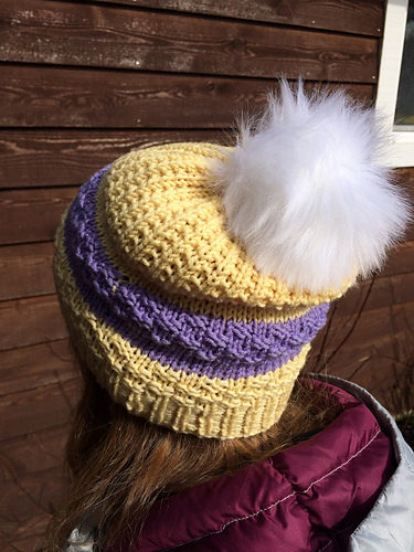 Ravelry: ocean wave hat pattern by Audrey Knippa