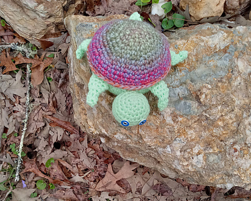 Ravelry: Turtle Ami pattern by Christina Ryan
