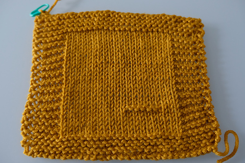 [FO] Ripped out the sweater that used to use this yarn and knit up a ...