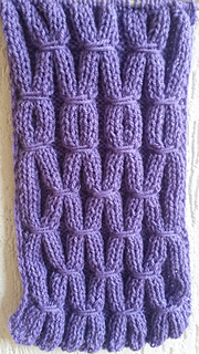 Ravelry: Scarf big Corn stitches pattern by Jen Giezen