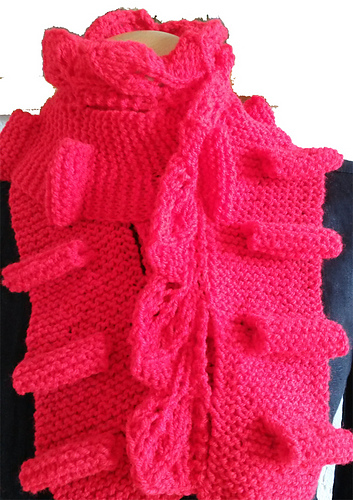 Ravelry: Reversible Scarf Loop Leaf pattern by Jen Giezen