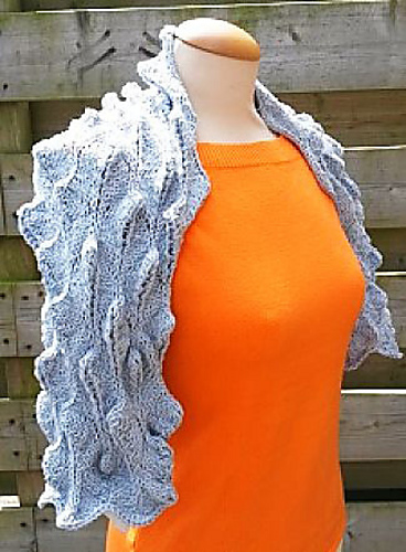 Ravelry: Scarf Shrug Spikes pattern by Jen Giezen
