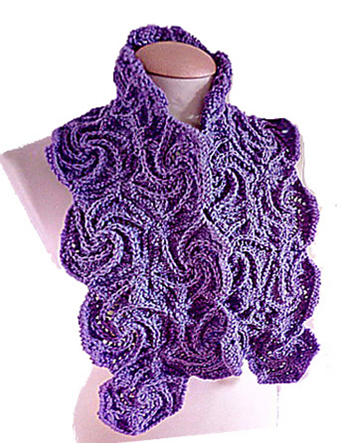 Ravelry: Spiral Scarf pattern by Jen Giezen