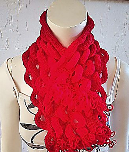 Ravelry: Twin Loops pattern by Jen Giezen