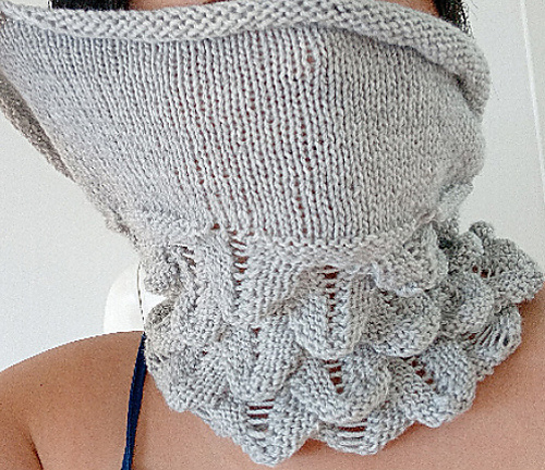 Ravelry: Dragon Cowl pattern by Jen Giezen
