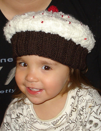Ravelry: Cupcake Hat pattern by Alicia Lutz