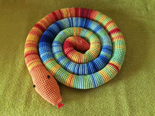 Ravelry: Temperature Snake pattern by Gisela De Bruyn