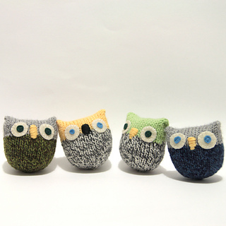 Ravelry: givemeacrown's Owl Puffs