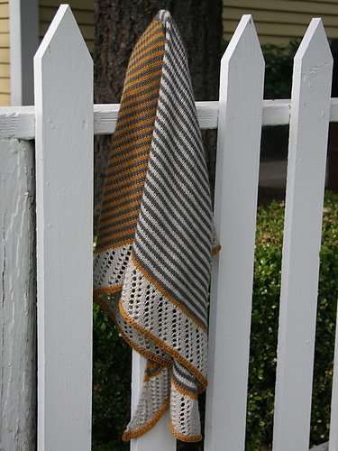 Ravelry: Strié pattern by Melinda VerMeer