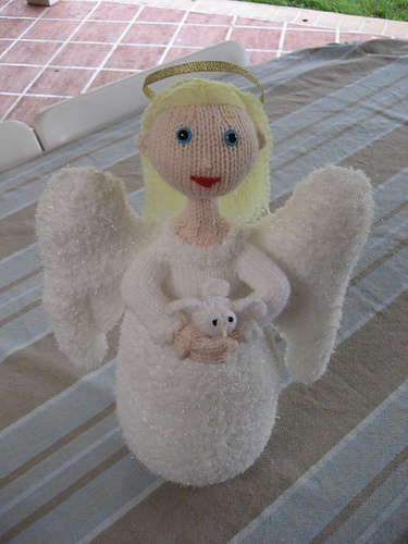 Ravelry: Snowflake Angel pattern by Alan Dart