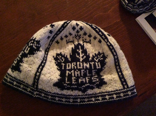 Ravelry: Toronto Maple Leafs Chart pattern by Twisted Bark Designs