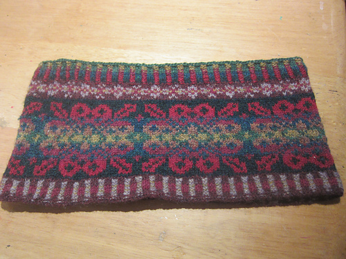 Ravelry: Maud Cowl pattern by Alice Starmore