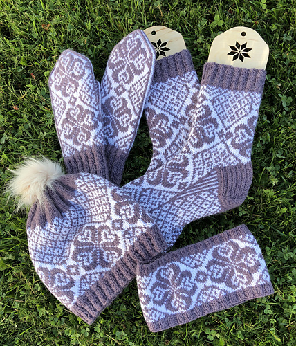 Ravelry: Hjertelig Tilstede pattern by Gro Andersen