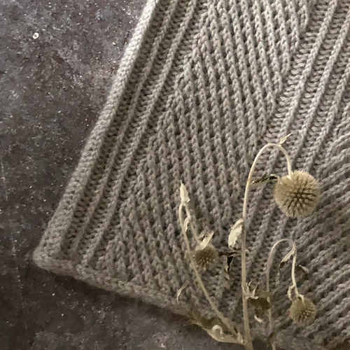 Ravelry: TESLIN BRIDGE COWL pattern by GK KNITS