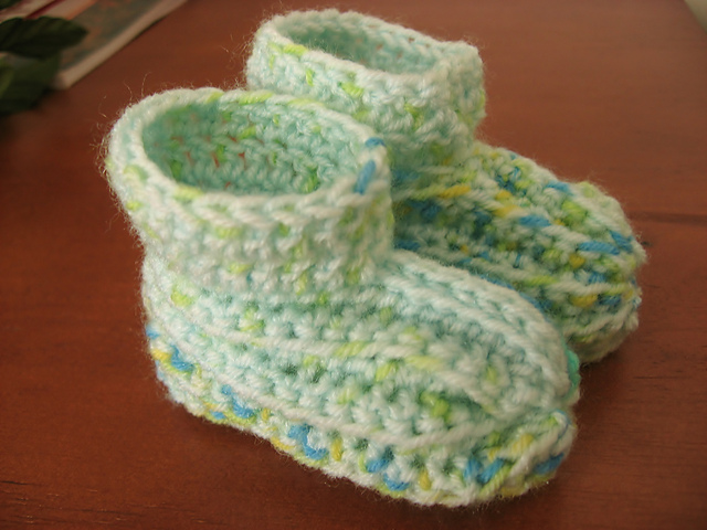 Ravelry: Preemie Booties (in 3 sizes) pattern by Care Wear