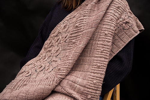 Ravelry: Zina Shawl pattern by Hanna Maciejewska