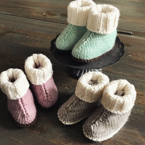 Ravelry: Baby Hug Boots pattern by marianna mel