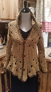 Ravelry: Cameo Cardigan pattern by Paula Marie