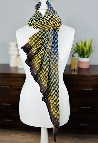 Ravelry: Cat's Eye pattern by handful of colour