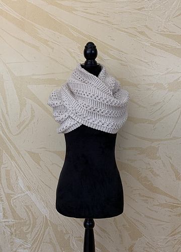 Ravelry: Scarf with Mock Eyelet Cables pattern by Yelena Chen