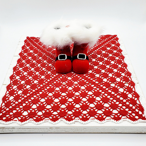 Ravelry: Square Lace Doily pattern by Raine Eimre