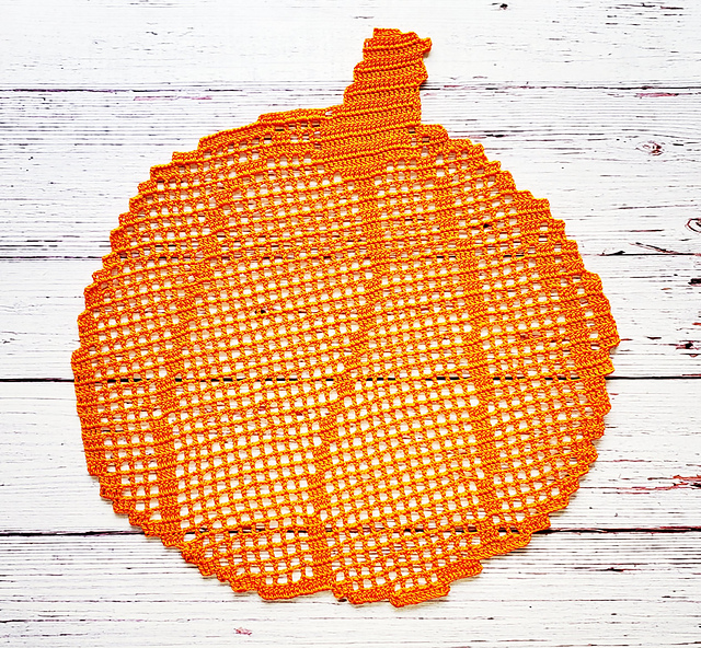 Ravelry: Pumpkin Doily pattern by Raine Eimre
