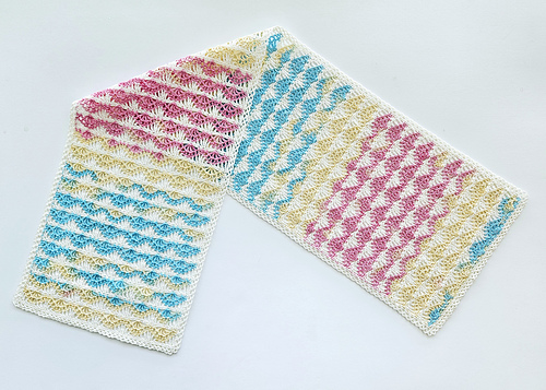 Ravelry: Ripple Waves Table Runner pattern by Raine Eimre